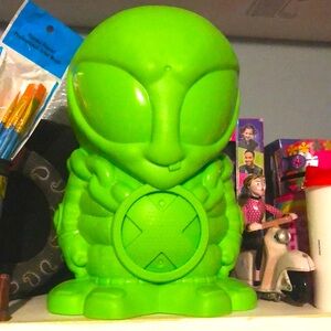 Moose | Accents | Big Green Alien Treasure X Toy Box Storage | Poshmark